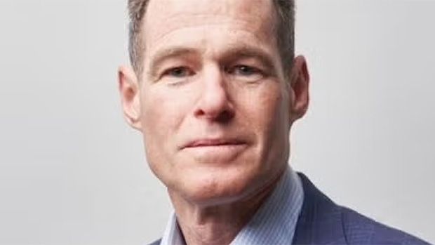 Brad Singer será el CFO de Warner Bros. tras la escisión de Discovery ...